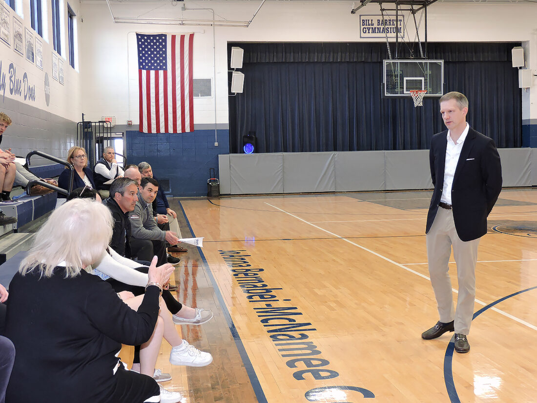 Moore talks Hope Scholarship during Weirton visit | News, Sports, Jobs ...